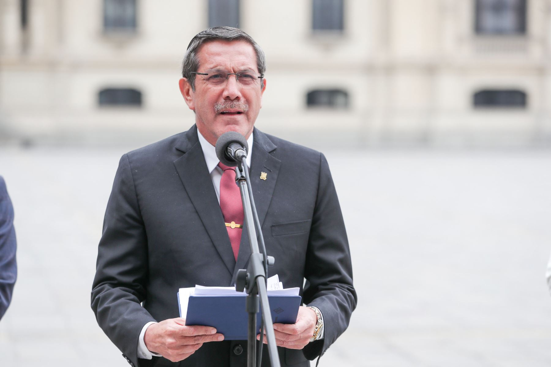 Defensa incrementará presencia de FF.AA. en puntos críticos tras ...